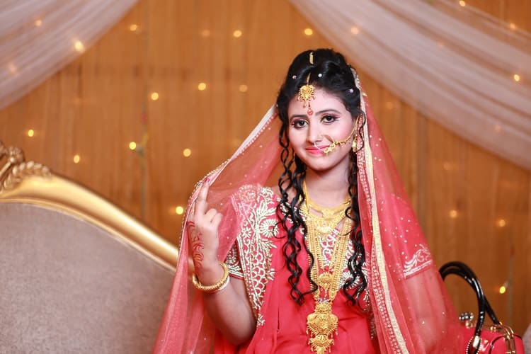 Winter Bridal Makeup In Hindi Saubhaya Makeup